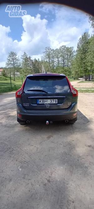 Blue Volvo XC60 2011 in Vilnius, with an engine capacity of 2.40 L and mileage of 377 thousand km for 8900 €, photo 5 on AUTOMOTO.COM.LV