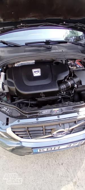 Blue Volvo XC60 2011 in Vilnius, with an engine capacity of 2.40 L and mileage of 377 thousand km for 8900 €, photo 10 on AUTOMOTO.COM.LV