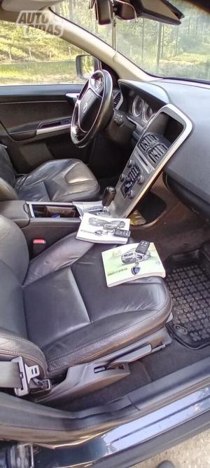 Blue Volvo XC60 2011 in Vilnius, with an engine capacity of 2.40 L and mileage of 377 thousand km for 8900 €, photo 13 on AUTOMOTO.COM.LV