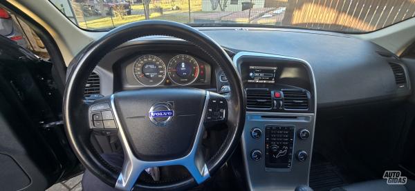 Blue Volvo XC60 2011 in Siauliai, with an engine capacity of 2.40 L and mileage of 320 thousand km for 7200 €, photo 5 on AUTOMOTO.COM.LV