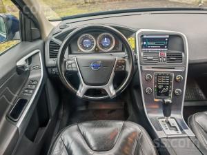 Blue Volvo XC60 2011 in Riga, with an engine capacity of 2.40 L and mileage of 286 thousand km for 8990 €, photo 12 on AUTOMOTO.COM.LV