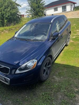 Zils Volvo XC60 2011 Viļņa, ar dzinēja tilpumu 2.40 L un nobraukumu 350 tūkst. km par 6800 €, foto  vietnē AUTOMOTO.COM.LV