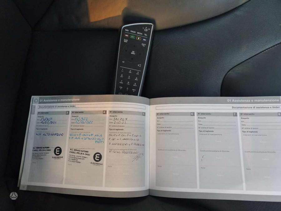 Blue Volvo XC60 2011 in Vilnius, with an engine capacity of 2.40 L and mileage of 194 thousand km for 10650 €, photo 17 on AUTOMOTO.COM.LV