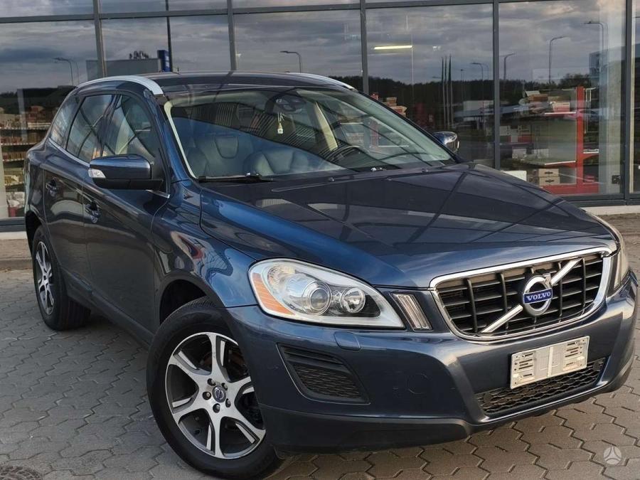 Blue Volvo XC60 2011 in Vilnius, with an engine capacity of 2.40 L and mileage of 194 thousand km for 10650 €, photo 28 on AUTOMOTO.COM.LV