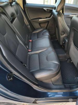 Zils Volvo XC60 2011 Viļņa, ar dzinēja tilpumu 2.40 L un nobraukumu 194 tūkst. km par 10650 €, foto 10 vietnē AUTOMOTO.COM.LV