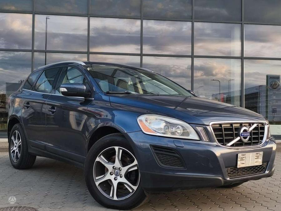 Zils Volvo XC60 2011 Viļņa, ar dzinēja tilpumu 2.40 L un nobraukumu 194 tūkst. km par 10650 €, foto 30 vietnē AUTOMOTO.COM.LV