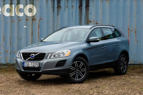 Blue Volvo XC60 2011 in Riga, with an engine capacity of 2.00 L and mileage of 300 thousand km for 8995 €, photo 3 on AUTOMOTO.COM.LV
