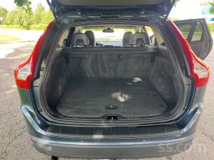Zils Volvo XC60 2011 Rēzekne, ar dzinēja tilpumu 2.00 L un nobraukumu 300 tūkst. km par 7950 €, foto 18 vietnē AUTOMOTO.COM.LV