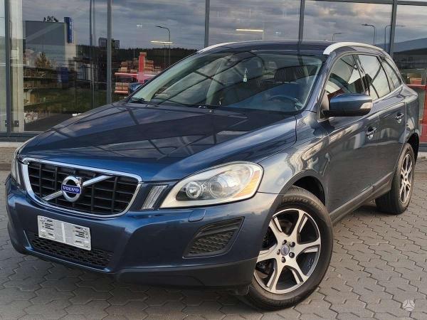 Zils Volvo XC60 2011 Viļņa, ar dzinēja tilpumu 2.40 L un nobraukumu 194 tūkst. km par 9600 €, foto 1 vietnē AUTOMOTO.COM.LV