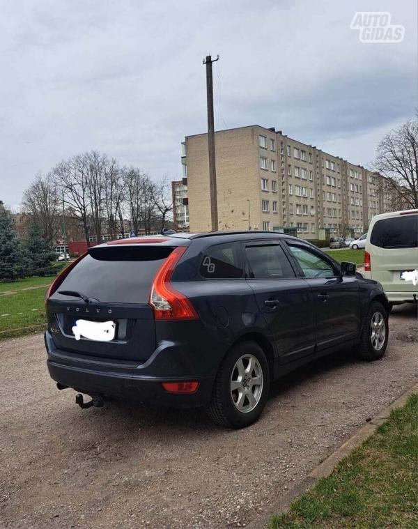 Blue Volvo XC60 2011 in Klaipeda, with an engine capacity of 2.00 L and mileage of 382 thousand km for 5300 €, photo 3 on AUTOMOTO.COM.LV
