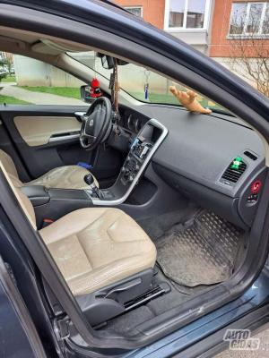 Zils Volvo XC60 2011 Klaipėda, ar dzinēja tilpumu 2.00 L un nobraukumu 382 tūkst. km par 5300 €, foto 8 vietnē AUTOMOTO.COM.LV