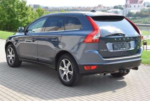 Blue Volvo XC60 2011 in Vilnius, with an engine capacity of 2.40 L and mileage of 282 thousand km for 8950 €, photo 5 on AUTOMOTO.COM.LV