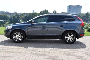 Blue Volvo XC60 2011 in Vilnius, with an engine capacity of 2.40 L and mileage of 282 thousand km for 8950 €, photo 6 on AUTOMOTO.COM.LV