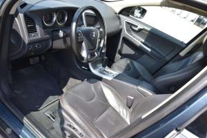 Blue Volvo XC60 2011 in Vilnius, with an engine capacity of 2.40 L and mileage of 282 thousand km for 8950 €, photo 14 on AUTOMOTO.COM.LV