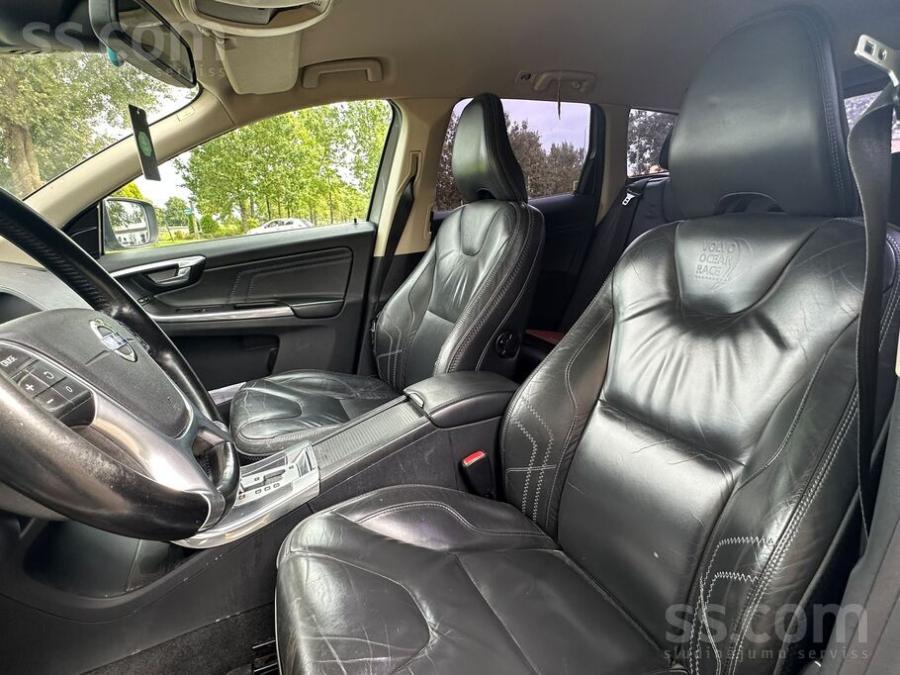 Zils Volvo XC60 2011 Valmiera, ar dzinēja tilpumu 2.00 L un nobraukumu 246 tūkst. km par 6250 €, foto 6 vietnē AUTOMOTO.COM.LV