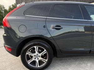 Blue Volvo XC60 2011 in Siauliai, with an engine capacity of 2.40 L and mileage of 285 thousand km for 11950 €, photo 16 on AUTOMOTO.COM.LV
