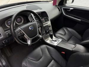 Blue Volvo XC60 2011 in Siauliai, with an engine capacity of 2.40 L and mileage of 285 thousand km for 11950 €, photo 19 on AUTOMOTO.COM.LV