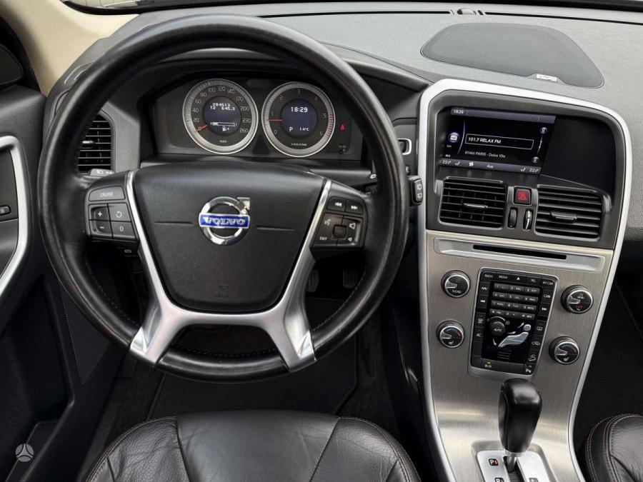 Blue Volvo XC60 2011 in Siauliai, with an engine capacity of 2.40 L and mileage of 285 thousand km for 11950 €, photo 22 on AUTOMOTO.COM.LV