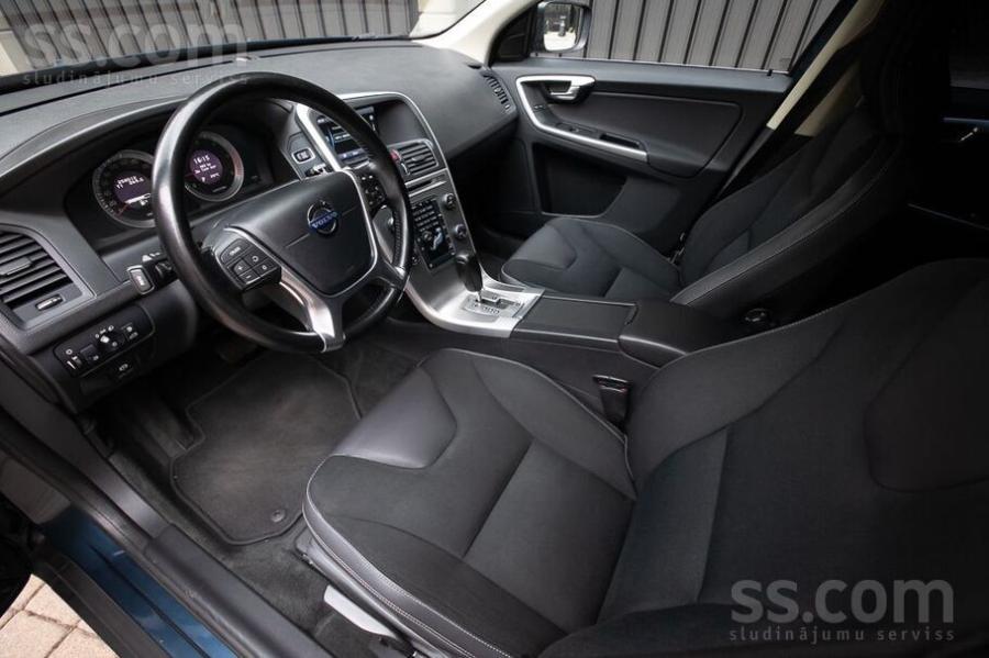 Zils Volvo XC60 2011 Tukums, ar dzinēja tilpumu 2.40 L un nobraukumu 253 tūkst. km par 9390 €, foto 12 vietnē AUTOMOTO.COM.LV