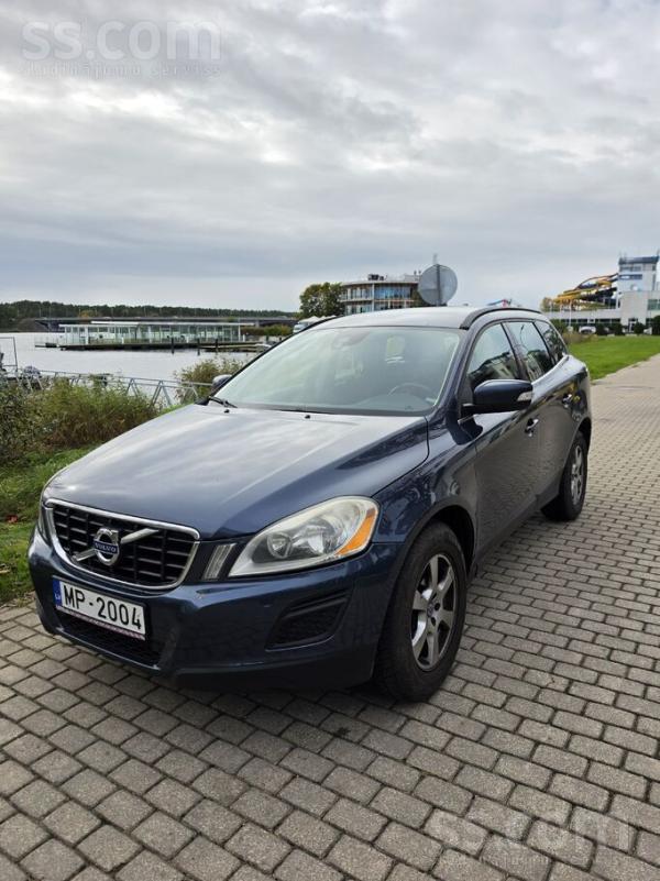Zils Volvo XC60 2011 Jūrmala, ar dzinēja tilpumu 2.40 L un nobraukumu 306 tūkst. km par 7700 €, foto 6 vietnē AUTOMOTO.COM.LV