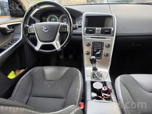 Zils Volvo XC60 2011 Jūrmala, ar dzinēja tilpumu 2.40 L un nobraukumu 306 tūkst. km par 7700 €, foto 7 vietnē AUTOMOTO.COM.LV