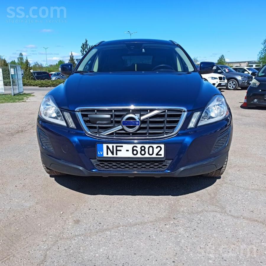 Zils Volvo XC60 2012 Daugavpils, ar dzinēja tilpumu 2.00 L un nobraukumu 0 tūkst. km par 6800 €, foto 3 vietnē AUTOMOTO.COM.LV