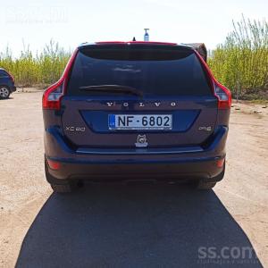 Zils Volvo XC60 2012 Daugavpils, ar dzinēja tilpumu 2.00 L un nobraukumu 0 tūkst. km par 6800 €, foto 6 vietnē AUTOMOTO.COM.LV
