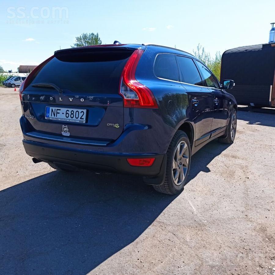 Zils Volvo XC60 2012 Daugavpils, ar dzinēja tilpumu 2.00 L un nobraukumu 0 tūkst. km par 6800 €, foto 7 vietnē AUTOMOTO.COM.LV