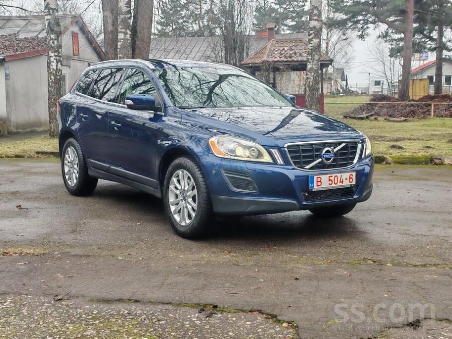 Zils Volvo XC60 2012 Rīga, ar dzinēja tilpumu 2.40 L un nobraukumu 285 tūkst. km par 10650 €, foto 4 vietnē AUTOMOTO.COM.LV