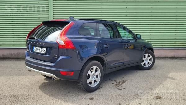 Zils Volvo XC60 2012 Rīga, ar dzinēja tilpumu 2.40 L un nobraukumu 301 tūkst. km par 8990 €, foto 10 vietnē AUTOMOTO.COM.LV