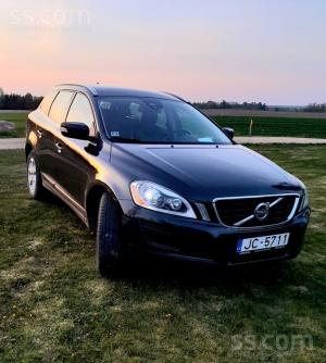 Blue Volvo XC60 2012 in Cesis, with an engine capacity of 2.40 L and mileage of 0 thousand km for 8000 €, photo 3 on AUTOMOTO.COM.LV