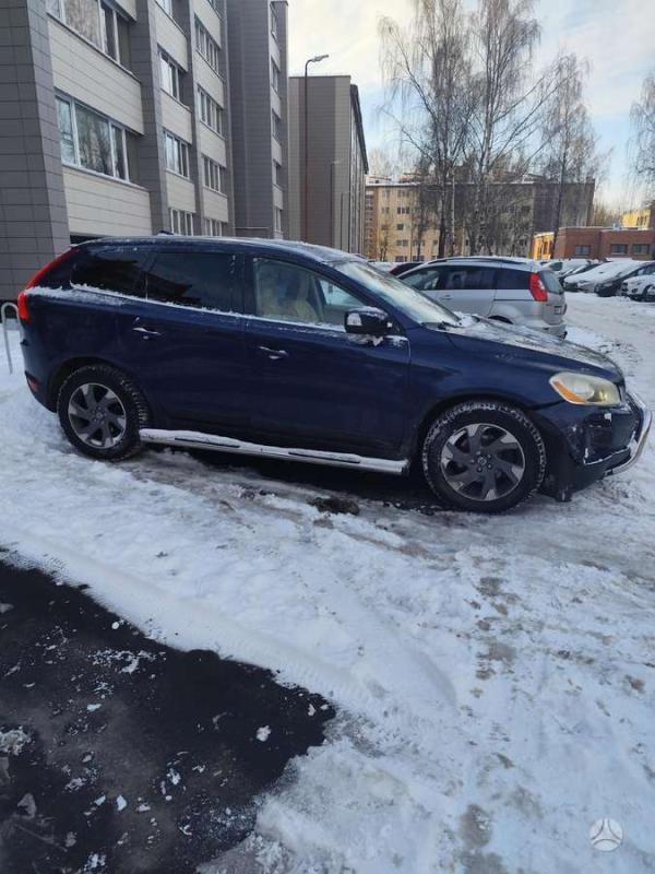 Zils Volvo XC60 2012 Nemenčinė, ar dzinēja tilpumu 2.40 L un nobraukumu 300 tūkst. km par 7500 €, foto 4 vietnē AUTOMOTO.COM.LV