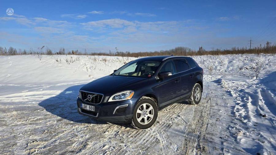 Zils Volvo XC60 2012 Kauņa, ar dzinēja tilpumu 3.19 L un nobraukumu 273 tūkst. km par 8300 €, foto 1 vietnē AUTOMOTO.COM.LV