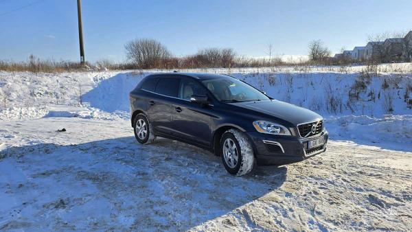 Blue Volvo XC60 2012 in Kaunas, with an engine capacity of 3.19 L and mileage of 273 thousand km for 8300 €, photo 4 on AUTOMOTO.COM.LV