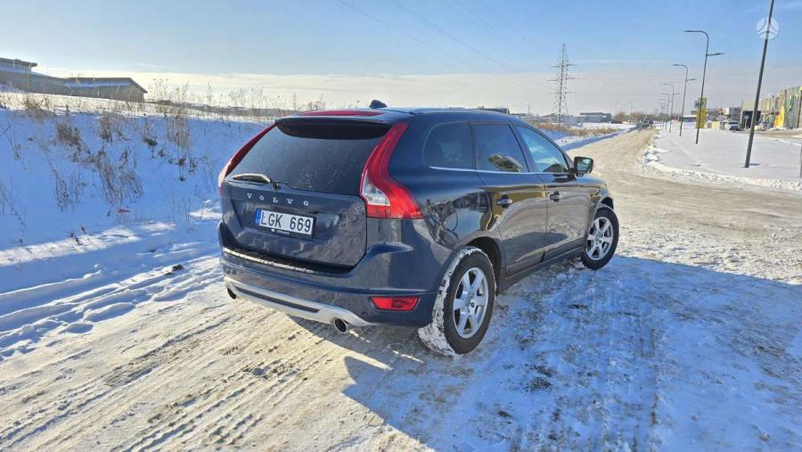 Zils Volvo XC60 2012 Kauņa, ar dzinēja tilpumu 3.19 L un nobraukumu 273 tūkst. km par 8300 €, foto 5 vietnē AUTOMOTO.COM.LV