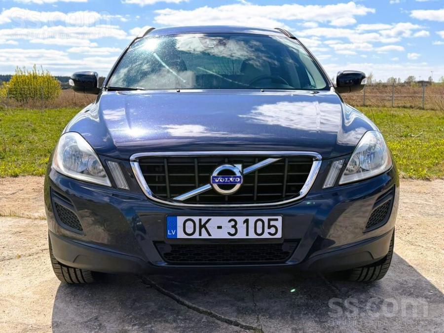 Zils Volvo XC60 2012 Rīga, ar dzinēja tilpumu 2.40 L un nobraukumu 178 tūkst. km par 10450 €, foto 3 vietnē AUTOMOTO.COM.LV