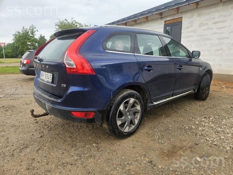 Zils Volvo XC60 2012 Valmiera, ar dzinēja tilpumu 2.00 L un nobraukumu 368 tūkst. km par 6550 €, foto 4 vietnē AUTOMOTO.COM.LV