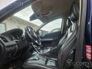 Zils Volvo XC60 2012 Valmiera, ar dzinēja tilpumu 2.00 L un nobraukumu 368 tūkst. km par 6550 €, foto 6 vietnē AUTOMOTO.COM.LV