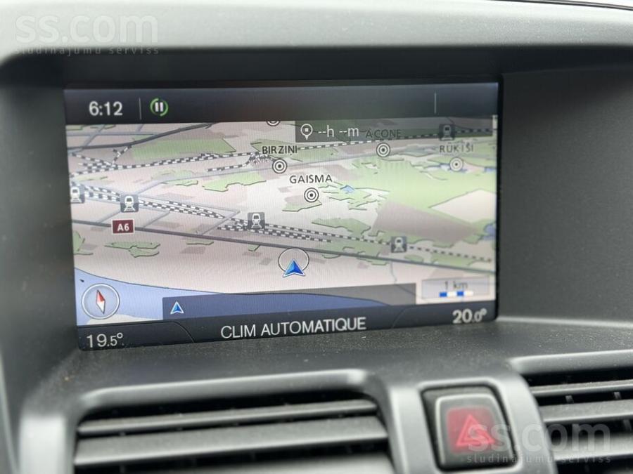 Zils Volvo XC60 2012 Rīga, ar dzinēja tilpumu 2.40 L un nobraukumu 309 tūkst. km par 8750 €, foto 9 vietnē AUTOMOTO.COM.LV