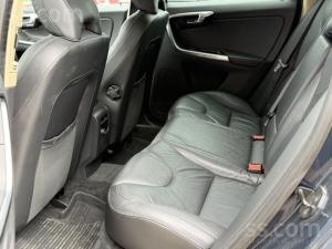 Zils Volvo XC60 2012 Rīga, ar dzinēja tilpumu 2.40 L un nobraukumu 309 tūkst. km par 8750 €, foto 13 vietnē AUTOMOTO.COM.LV