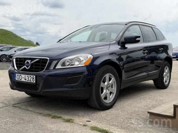 Blue Volvo XC60 2012 in Riga, with an engine capacity of 2.40 L and mileage of 309 thousand km for 8750 €, photo 3 on AUTOMOTO.COM.LV