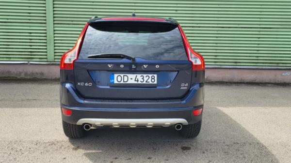 Zils Volvo XC60 2012 Rīga, ar dzinēja tilpumu 2.40 L un nobraukumu 309 tūkst. km par 8990 €, foto 5 vietnē AUTOMOTO.COM.LV