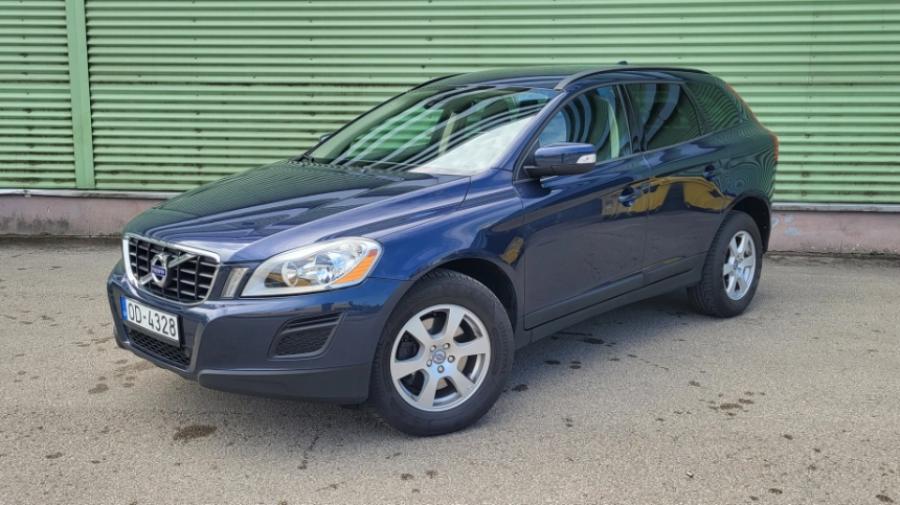 Blue Volvo XC60 2012 in Riga, with an engine capacity of 2.40 L and mileage of 309 thousand km for 8990 €, photo 14 on AUTOMOTO.COM.LV