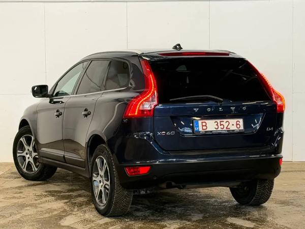 Blue Volvo XC60 2012 in Jurmala, with an engine capacity of 2.00 L and mileage of 264 thousand km for 10495 €, photo 6 on AUTOMOTO.COM.LV