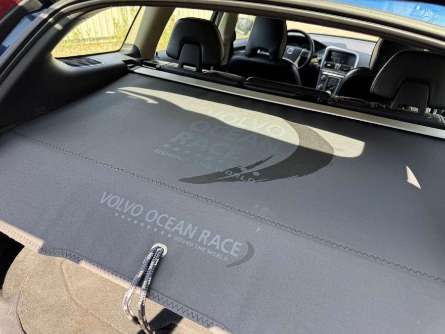 Zils Volvo XC60 2012 Alīta, ar dzinēja tilpumu 2.00 L un nobraukumu 291 tūkst. km par 8450 €, foto 19 vietnē AUTOMOTO.COM.LV