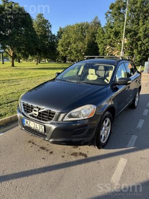 Blue Volvo XC60 2012 in Riga, with an engine capacity of 2.40 L and mileage of 251 thousand km for 5450 €, photo 4 on AUTOMOTO.COM.LV