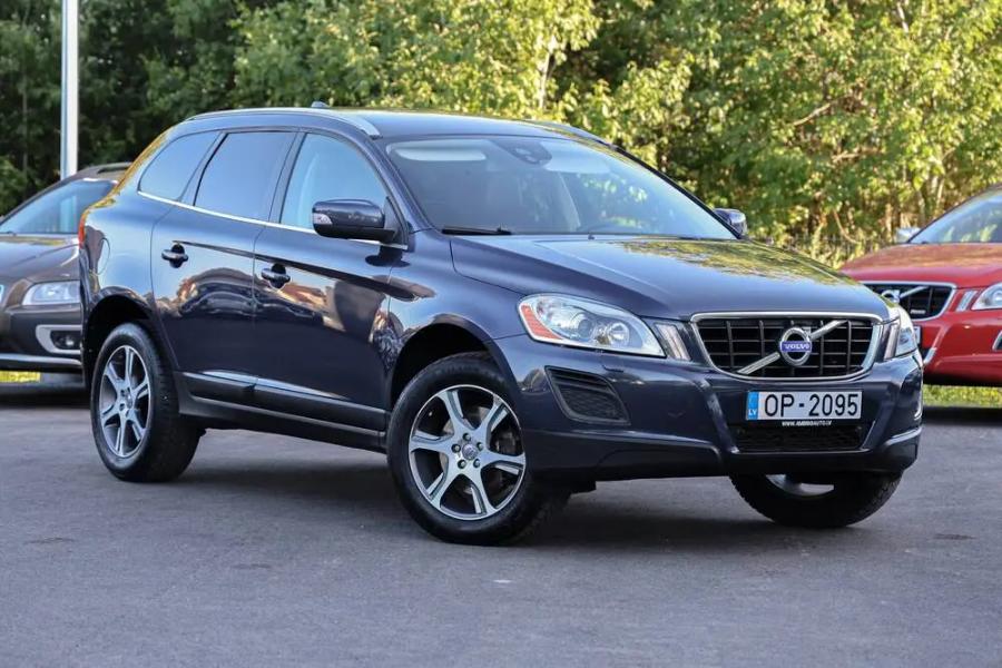 Zils Volvo XC60 2012 Jelgava, ar dzinēja tilpumu 2.00 L un nobraukumu 280 tūkst. km par 9990 €, foto 4 vietnē AUTOMOTO.COM.LV