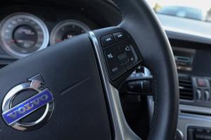 Zils Volvo XC60 2012 Jelgava, ar dzinēja tilpumu 2.00 L un nobraukumu 280 tūkst. km par 9990 €, foto 19 vietnē AUTOMOTO.COM.LV