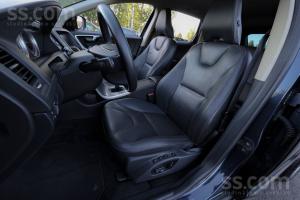 Zils Volvo XC60 2012 Jelgava, ar dzinēja tilpumu 2.00 L un nobraukumu 0 tūkst. km par 9990 €, foto 10 vietnē AUTOMOTO.COM.LV