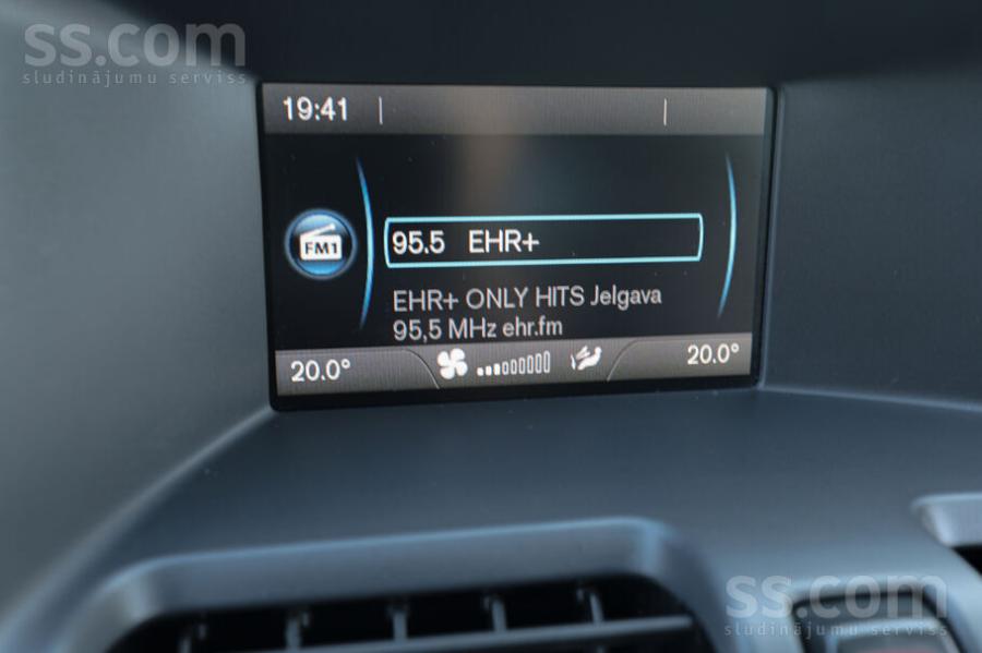 Zils Volvo XC60 2012 Jelgava, ar dzinēja tilpumu 2.00 L un nobraukumu 0 tūkst. km par 9990 €, foto 15 vietnē AUTOMOTO.COM.LV